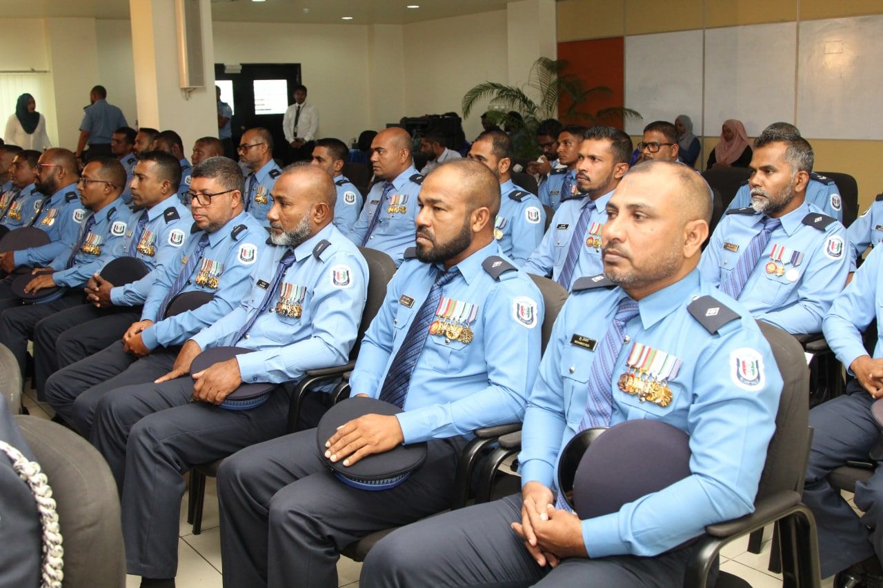 Maldives Police Service | ދިވެހި ފުލުހުންގެ ޚިދުމަތުގައި ދިގު ...