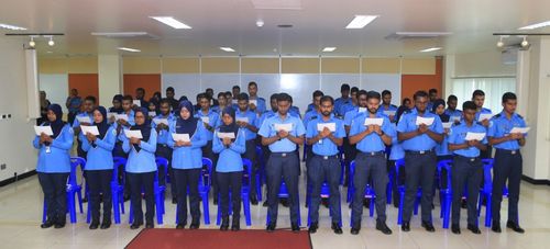 Maldives Police Service | ފުލުހުންގެ ޚިދުމަތާ އަލަށް ގުޅުނު ފުލުހުން ...